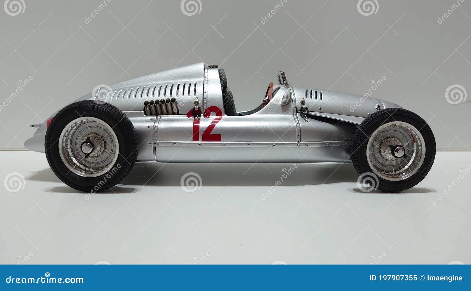 Cmc 1/18 Scale Model Car - German Silver Arrows Auto Union D Type ...