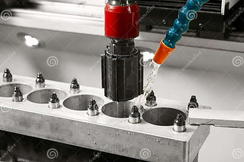 CNC Automatic Cylinder Honing Machine of Engine. Car Workshop, Machine ...