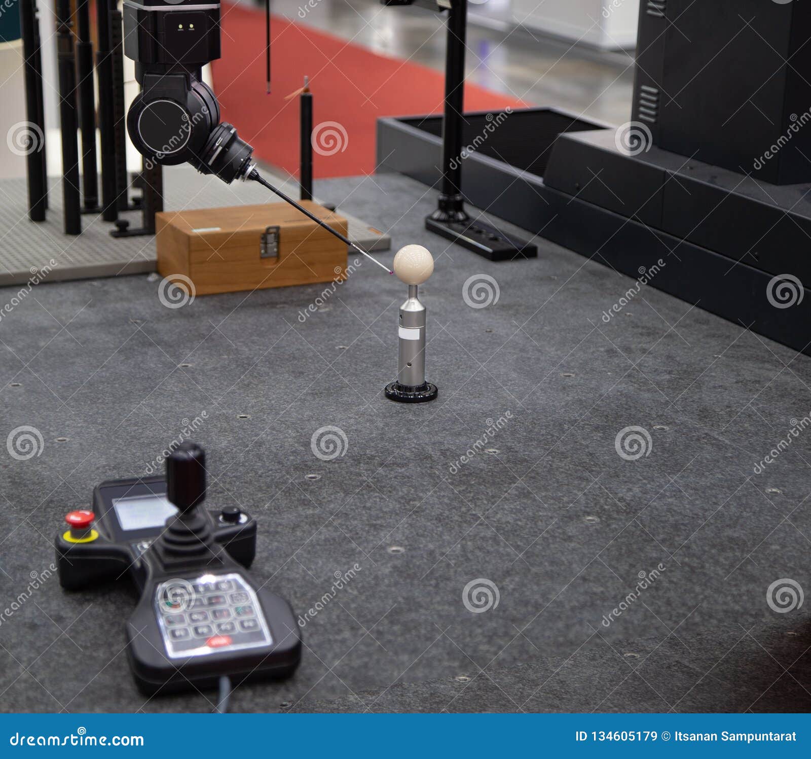 CMM inspecting workpiece stock image. Image of surface - 134605179