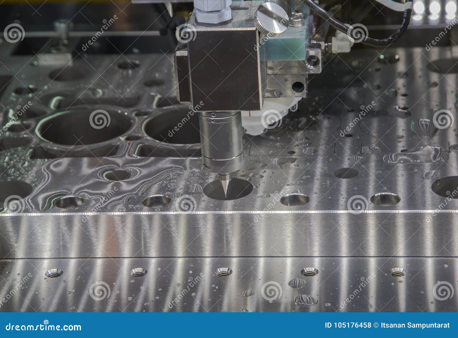 CMM inspecting workpiece stock photo. Image of scan - 105176458