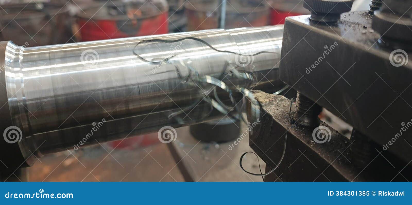 The CNC Lathe,multi-tasking Machine Cutting The Groove Slot At The ...