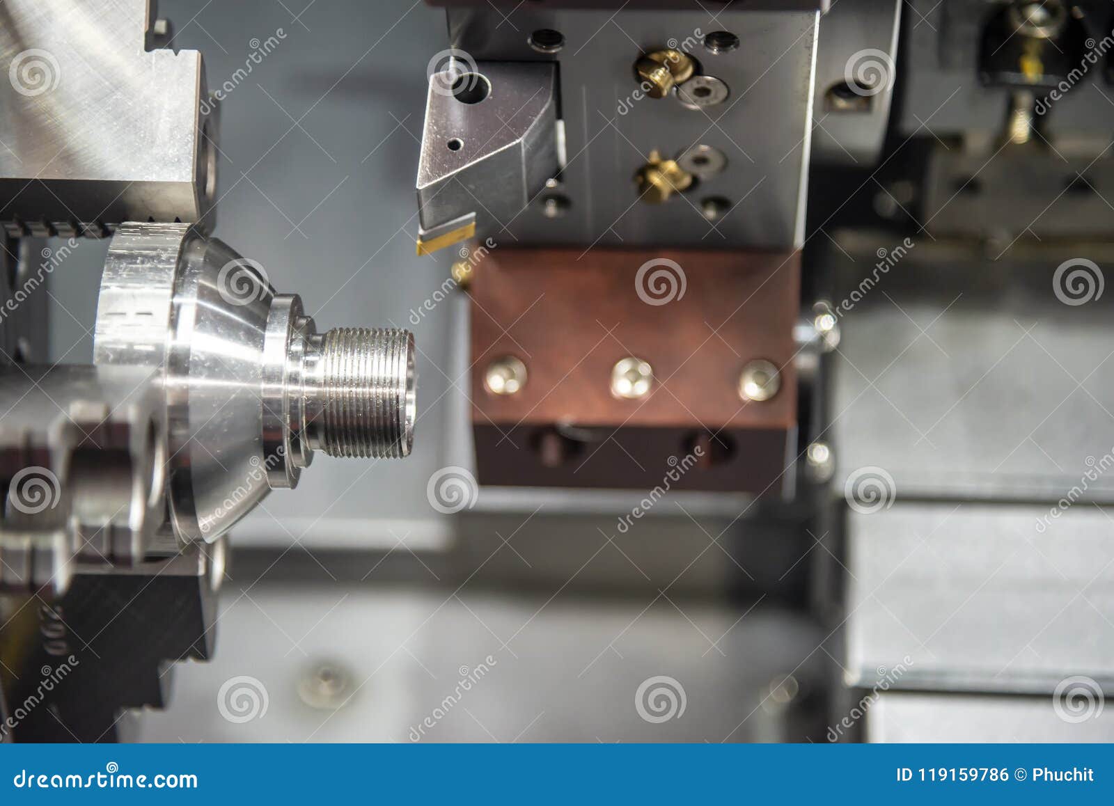 The CNC Lathe or Turning Machine Cutting the Thread Stock Photo - Image ...