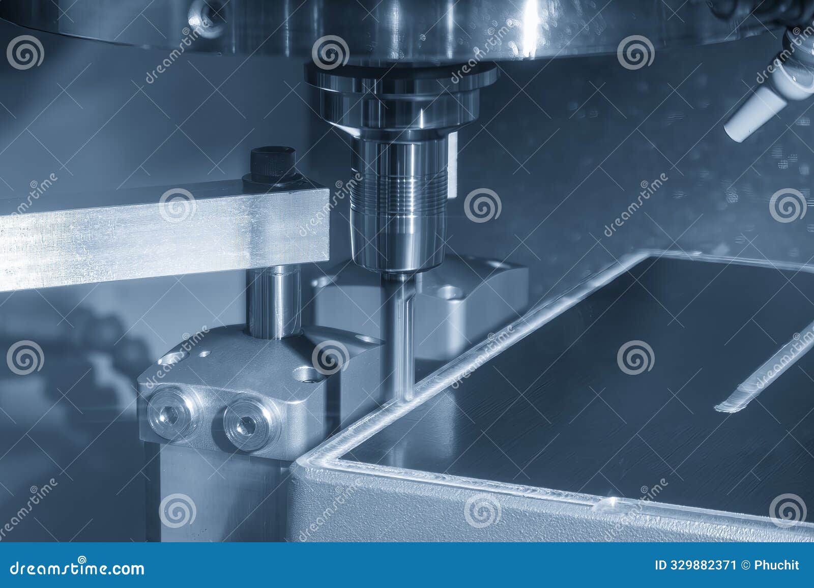 The CNC Milling Machine Finish Cut Mold Base by Solid Flat End Mill ...