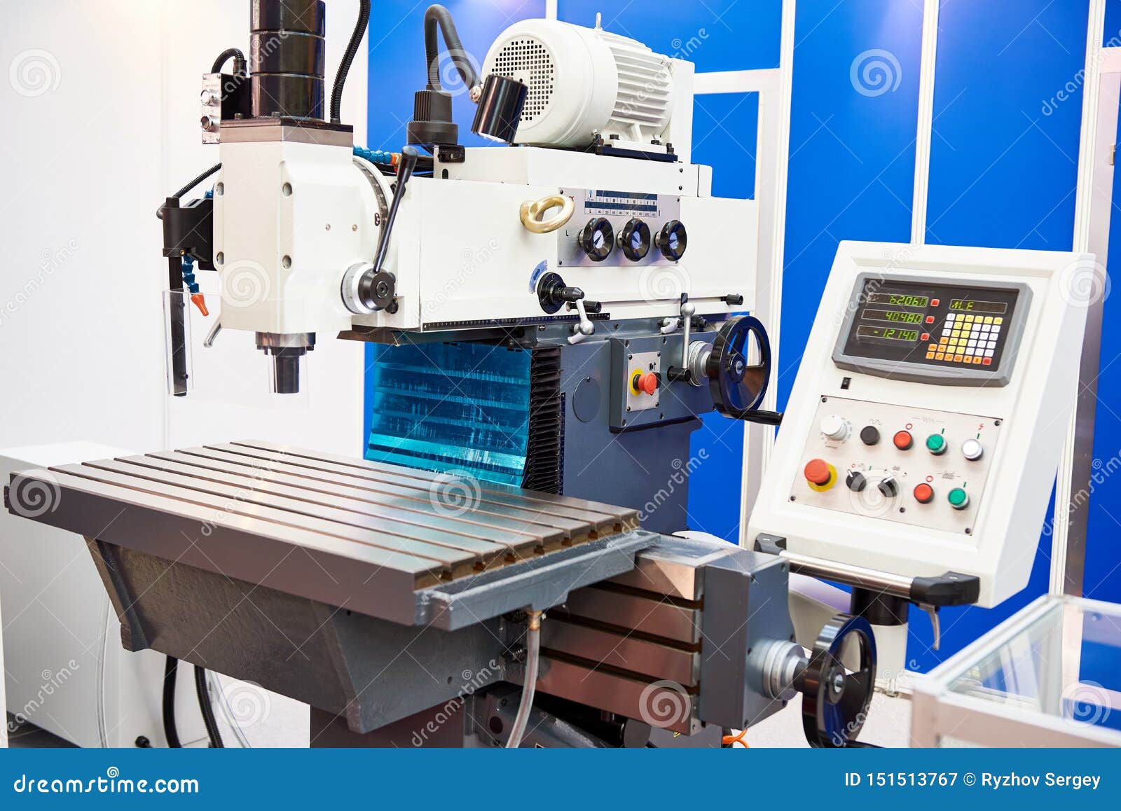 CNC Universal Milling Machine Stock Image - Image of technology ...