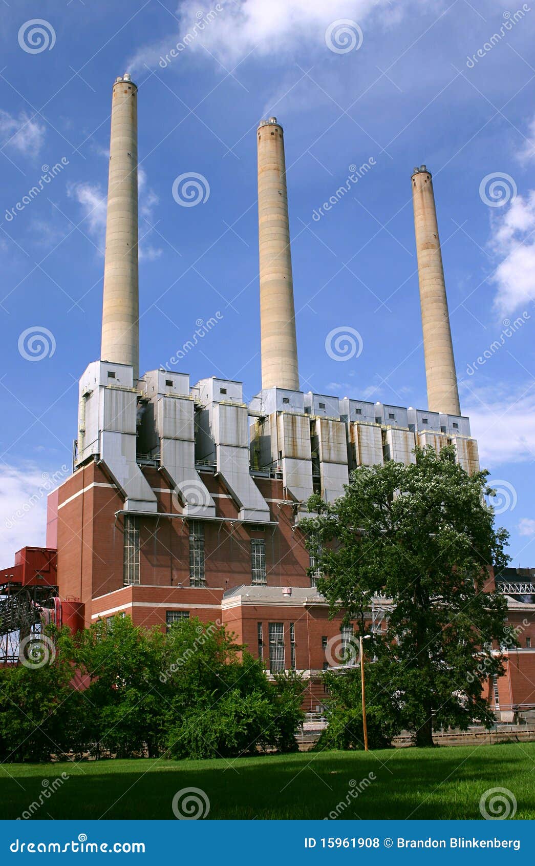 Coal burning power plant stock photo. Image of generation - 15961908
