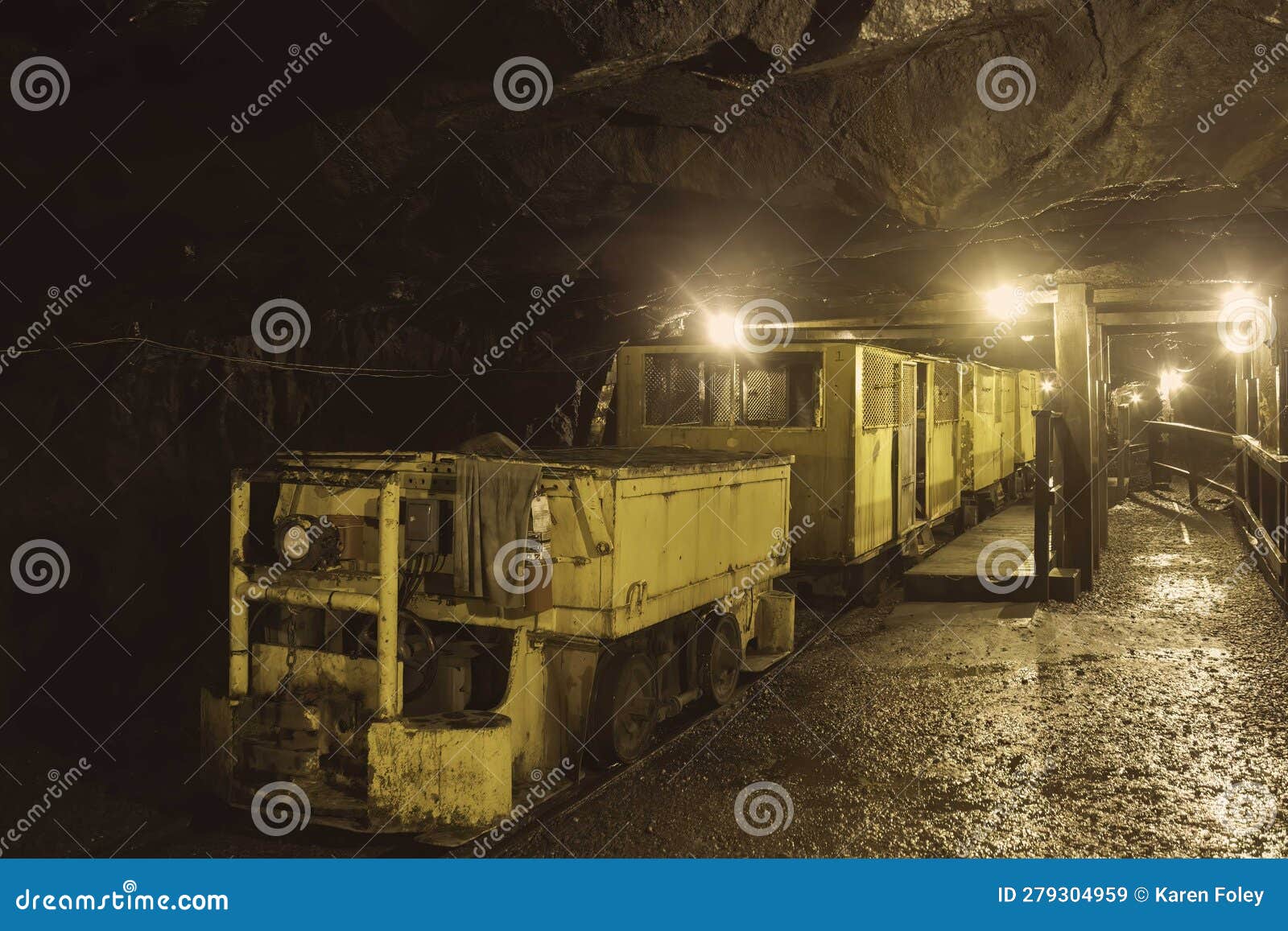 Coal car in mine stock image. Image of engine, train - 279304959