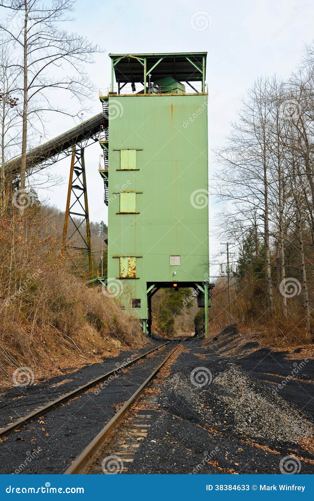Coal Mining Tipple stock image. Image of loader, economy - 38384633