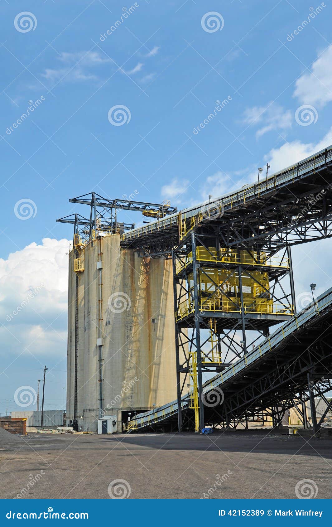 Coal Mining Tipple stock image. Image of industry, coal - 42152389