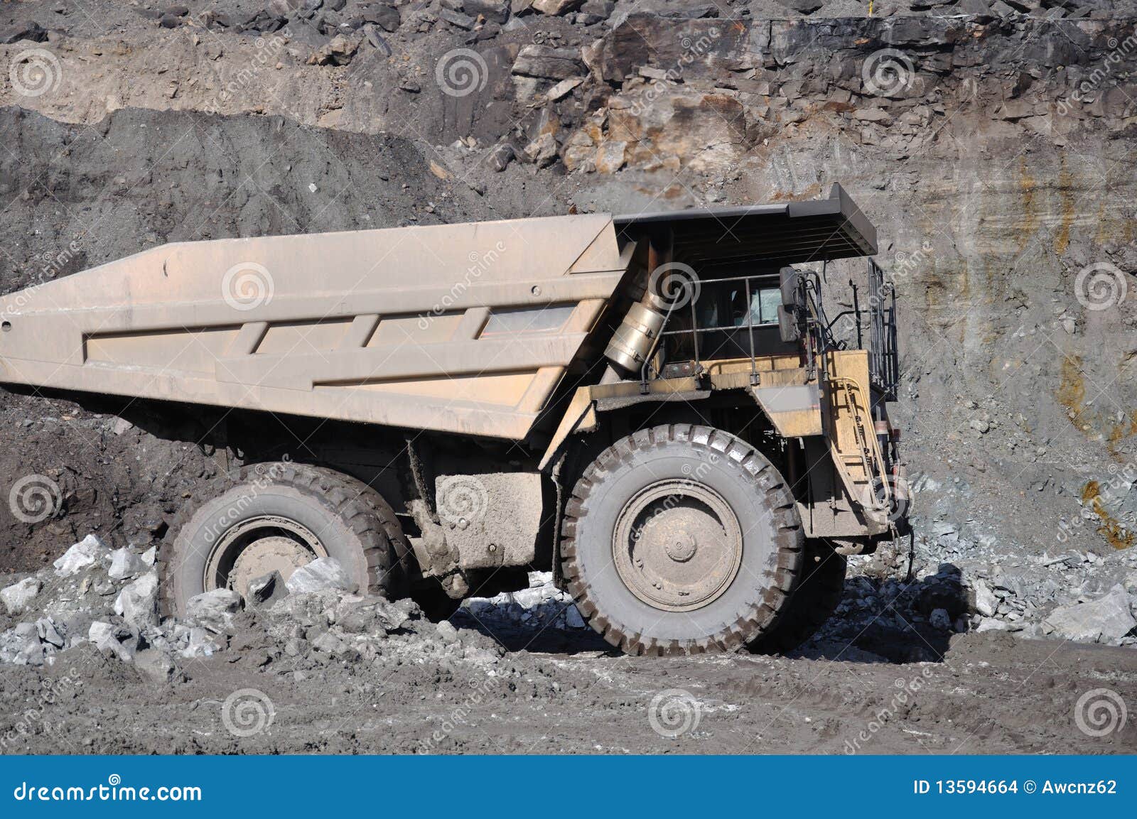 Coal truck stock photo. Image of mechanics, industrial - 13594664