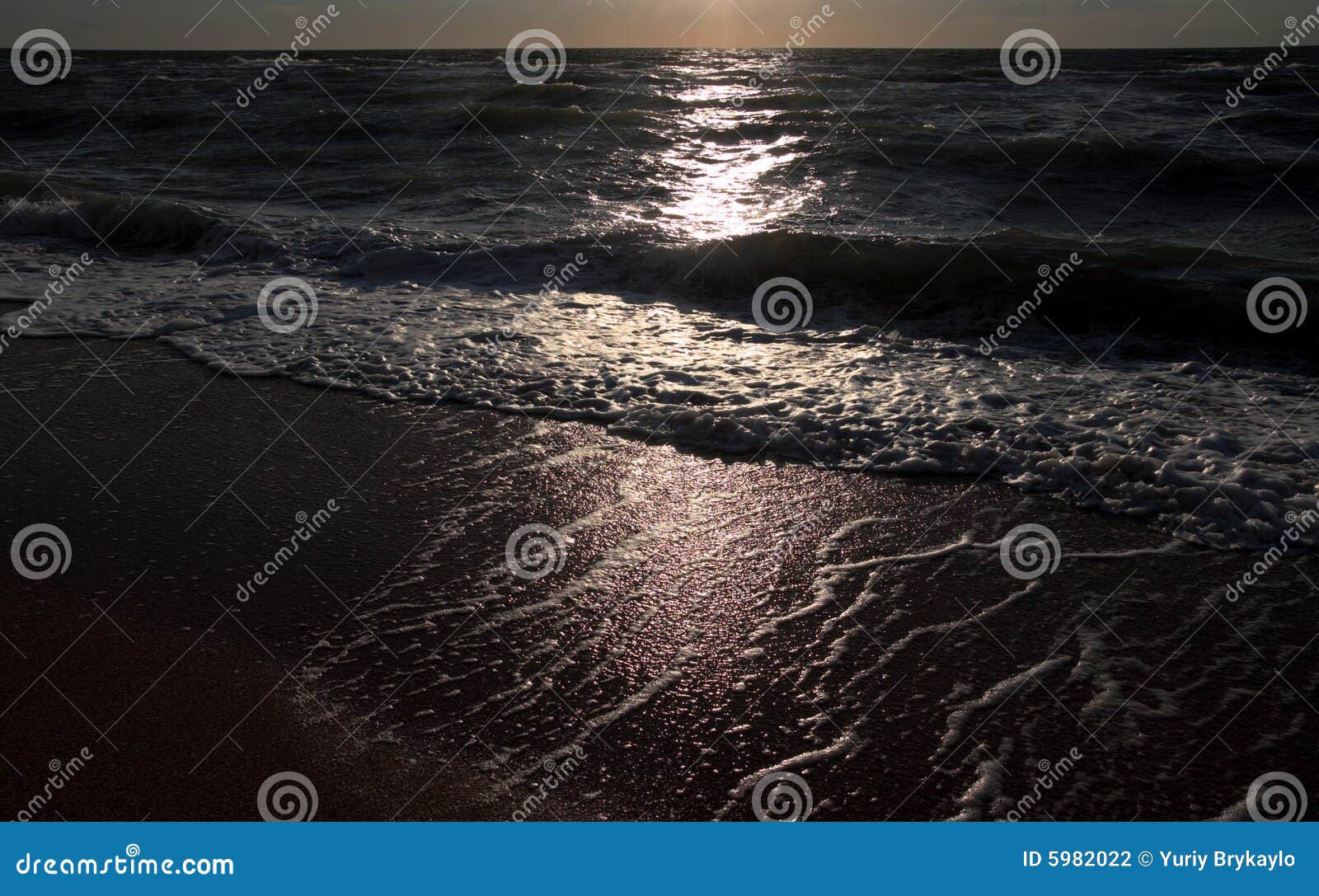 Coast and Night Moonlight Path Stock Photo - Image of blue, nature: 5982022
