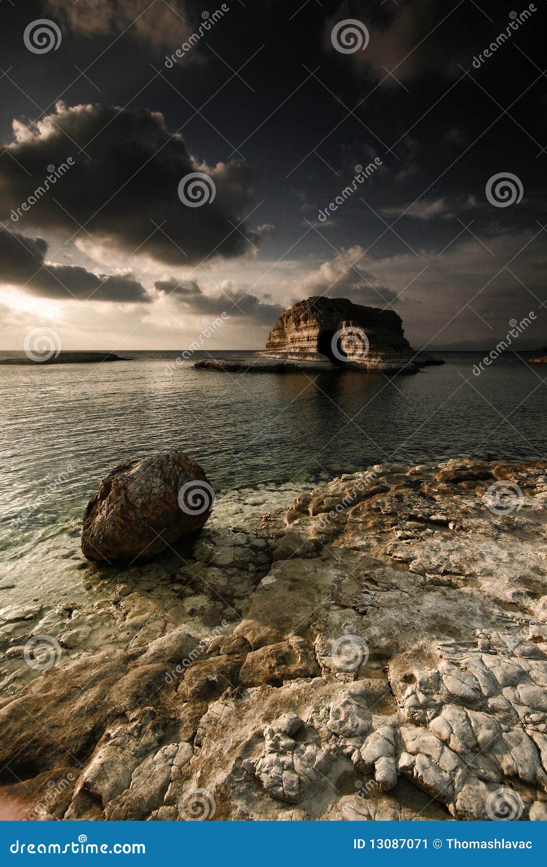 Coast in Syria stock image. Image of sunset, island, clouds - 13087071