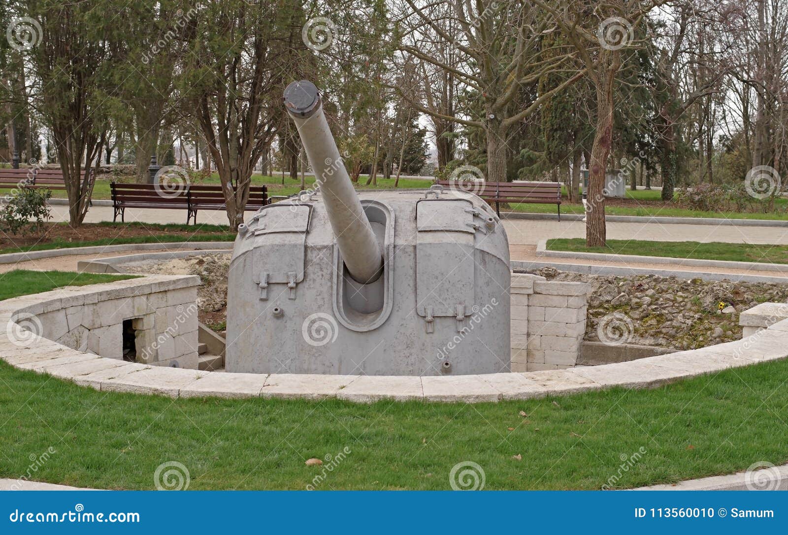 Coastal Guns of the Period of WW2 Stock Photo - Image of iron, forces ...