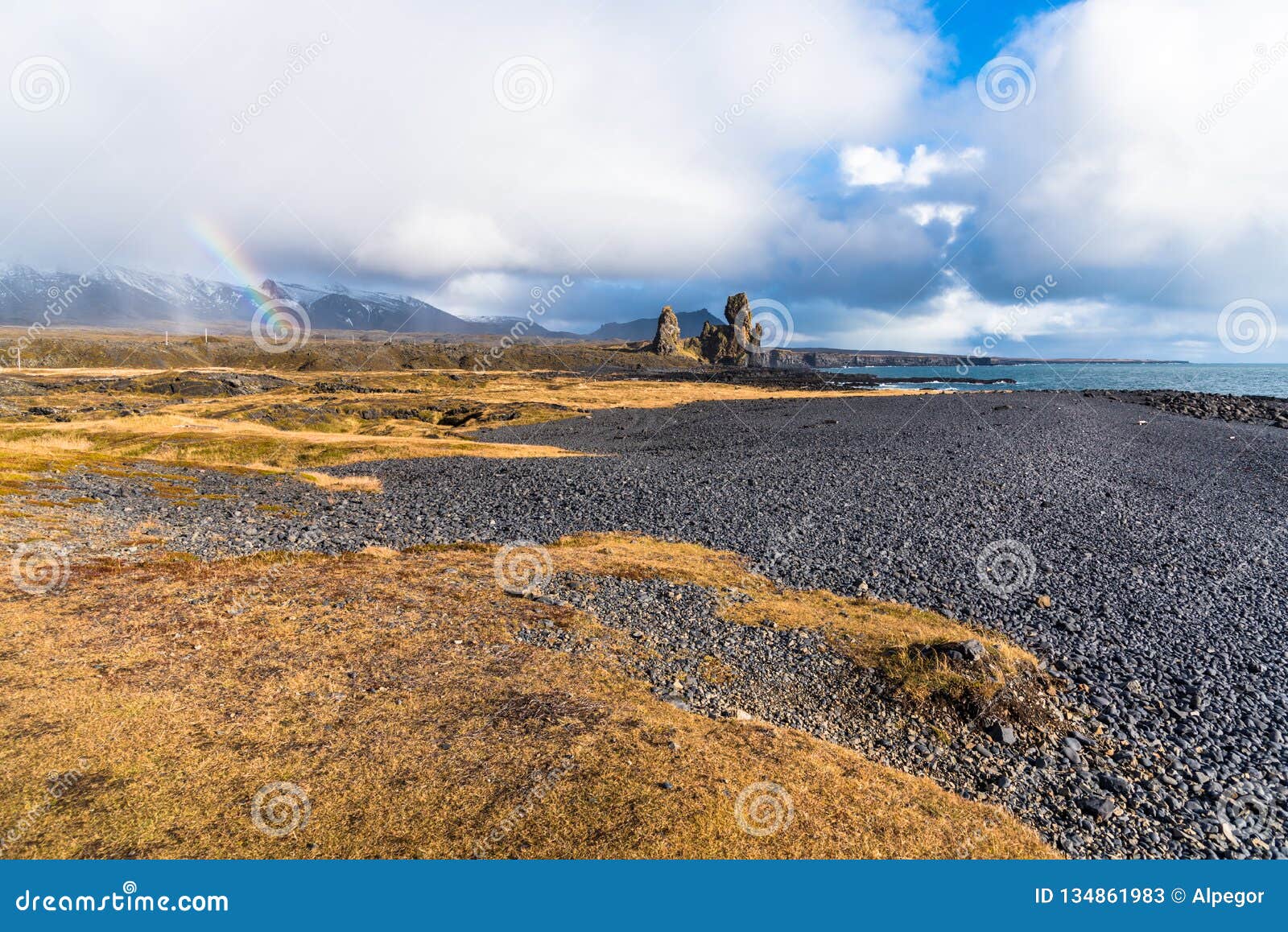 Coastal Scenery in Iceland on a Cloudy Fall Day Stock Image - Image of ...
