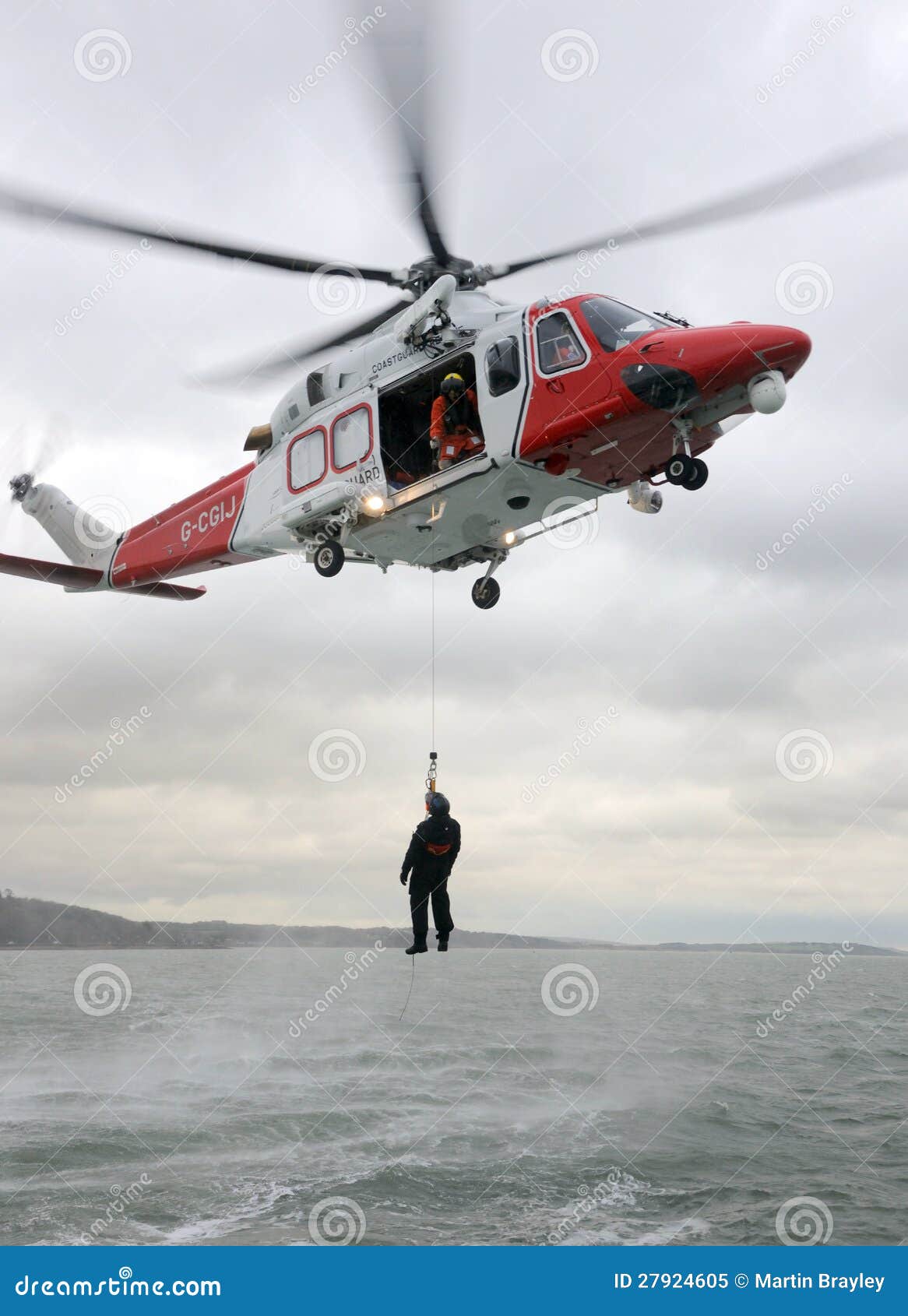 Coastguard Winch Rescue editorial image. Image of airman - 27924605