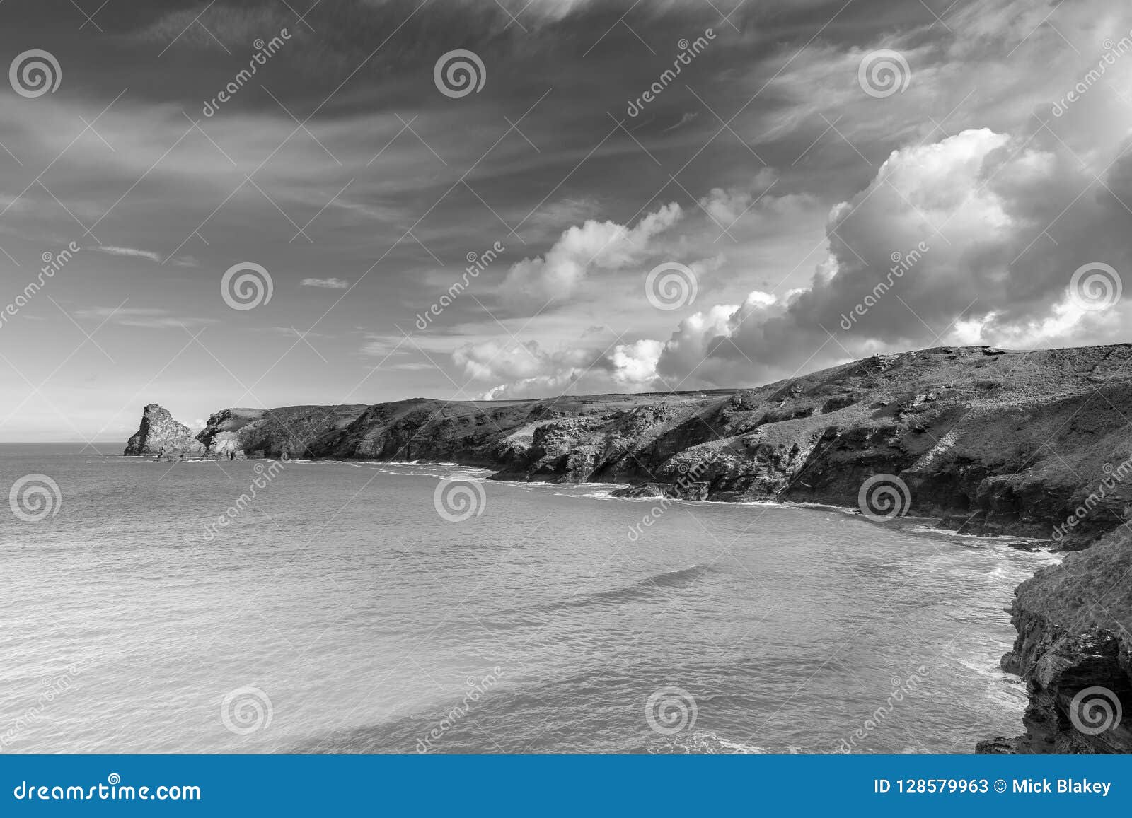 Coastline Contrasts, Bossiney Bay, Cornwall Stock Image - Image of ...