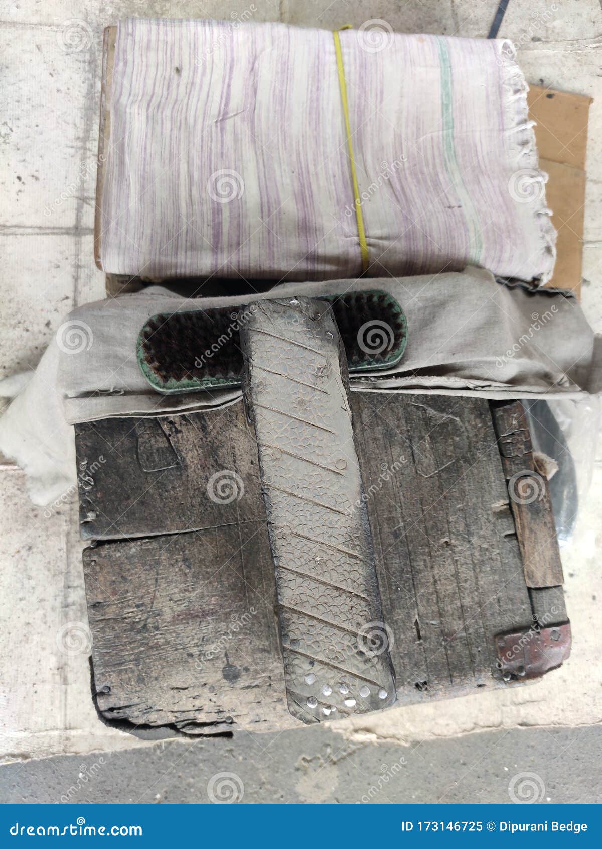 Cobbler Shoe Set Up Top Angle Stock Image - Image of angle, shoe: 173146725