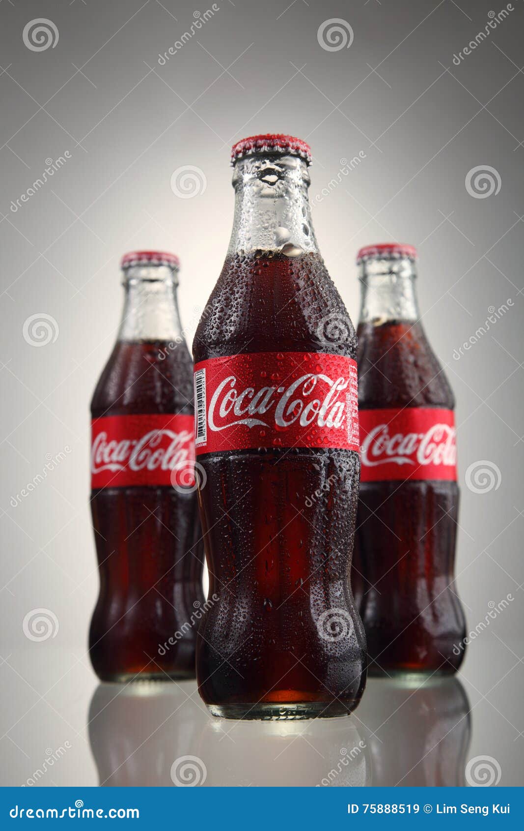 Coca Cola redaktionelles stockbild. Bild von redaktionell - 75888519