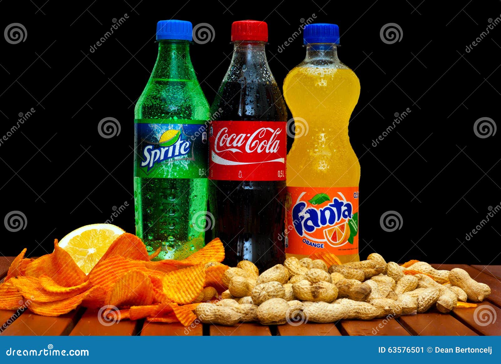 Coca-cola, fanta et lutin photo éditorial. Image du boisson - 63576501