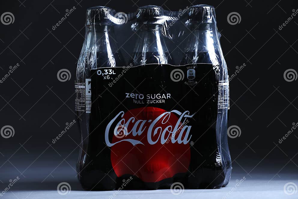 Coca-Cola packs of drinks editorial image. Image of flavour - 123725430
