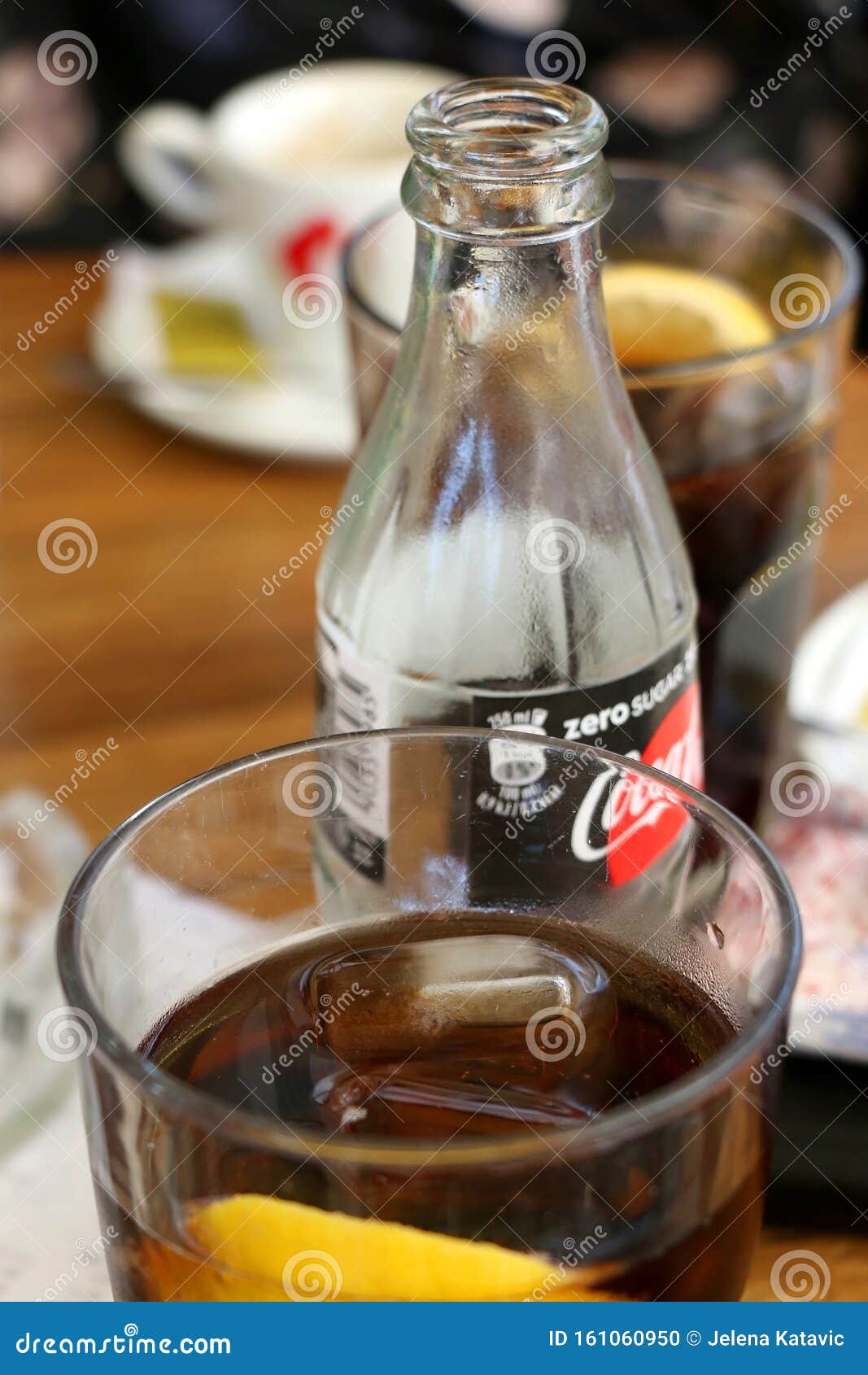 Coca Cola Zero editorial image. Image of focus, diet - 161060950