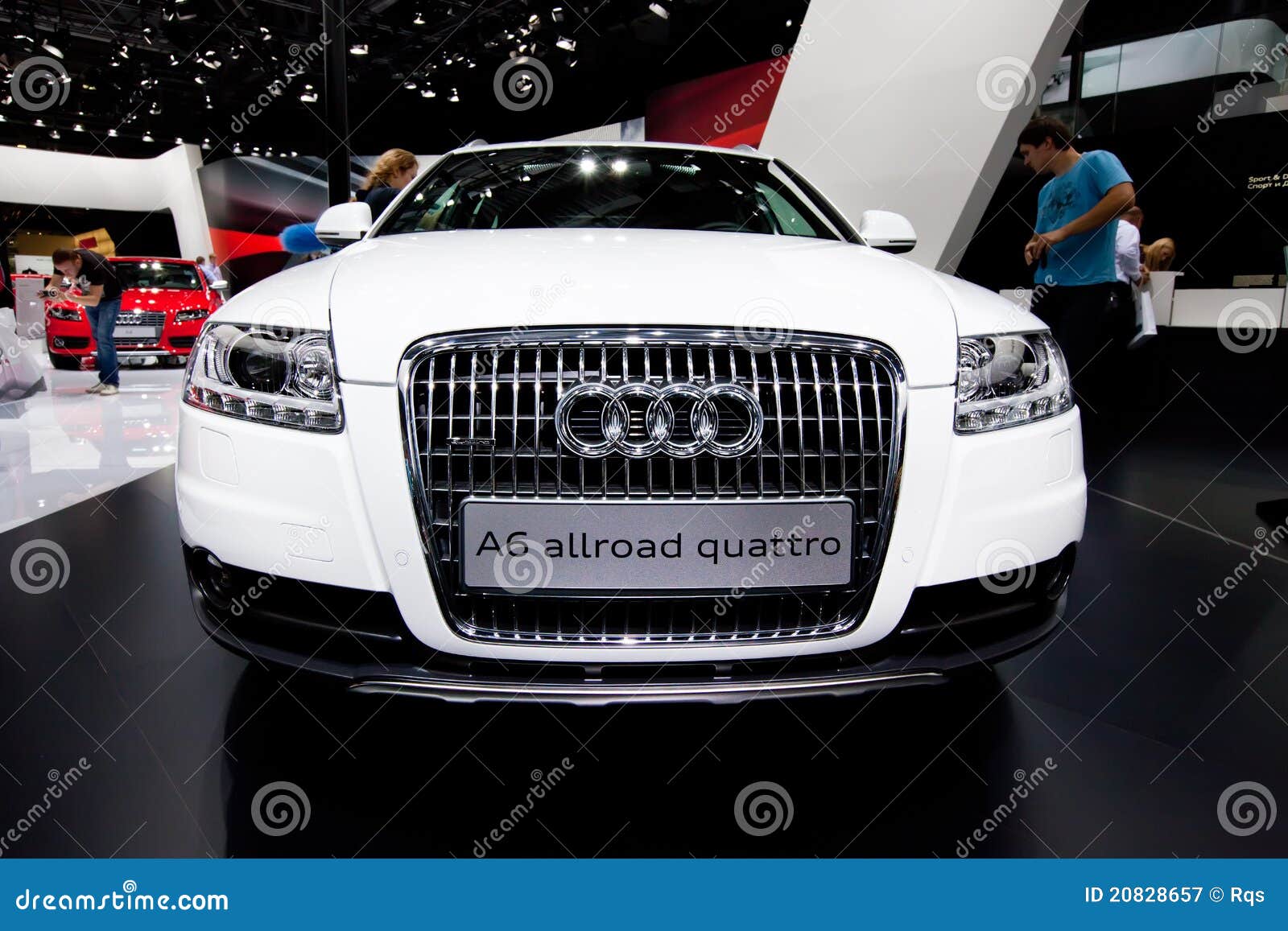Coche Blanco Audi A6 Allroad Fotografía editorial - Imagen de disco ...