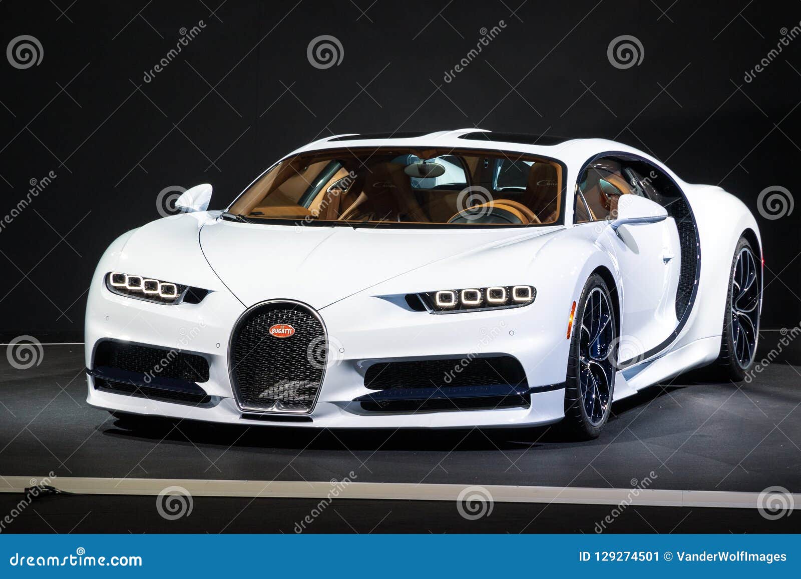 Coche De Deportes De Bugatti Chiron Foto editorial - Imagen de blanco ...