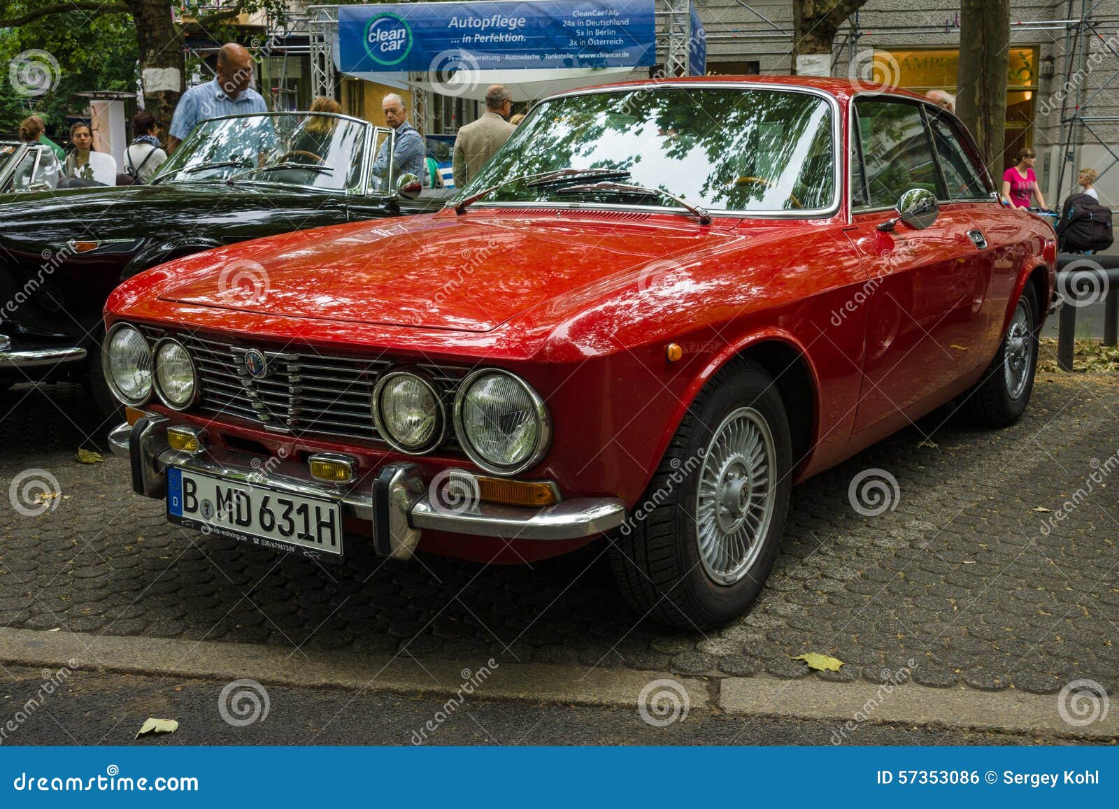 Coche De Lujo Alfa Romeo 2000 Sprint (Tipo 102) Foto editorial - Imagen ...