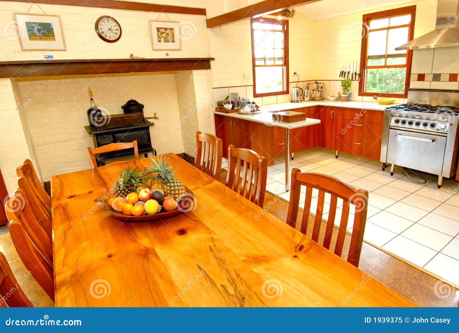 Cocina Colonial Vieja Del Estilo Imagen de archivo - Imagen de casero ...