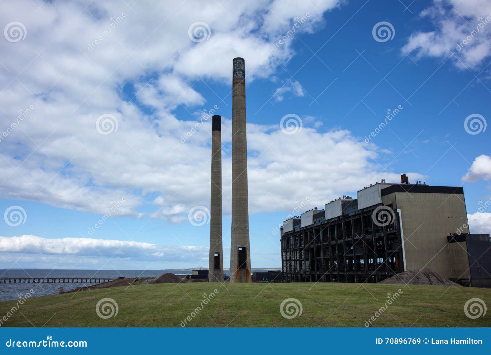 Cockenzie Power station stock image. Image of destruction - 70896769