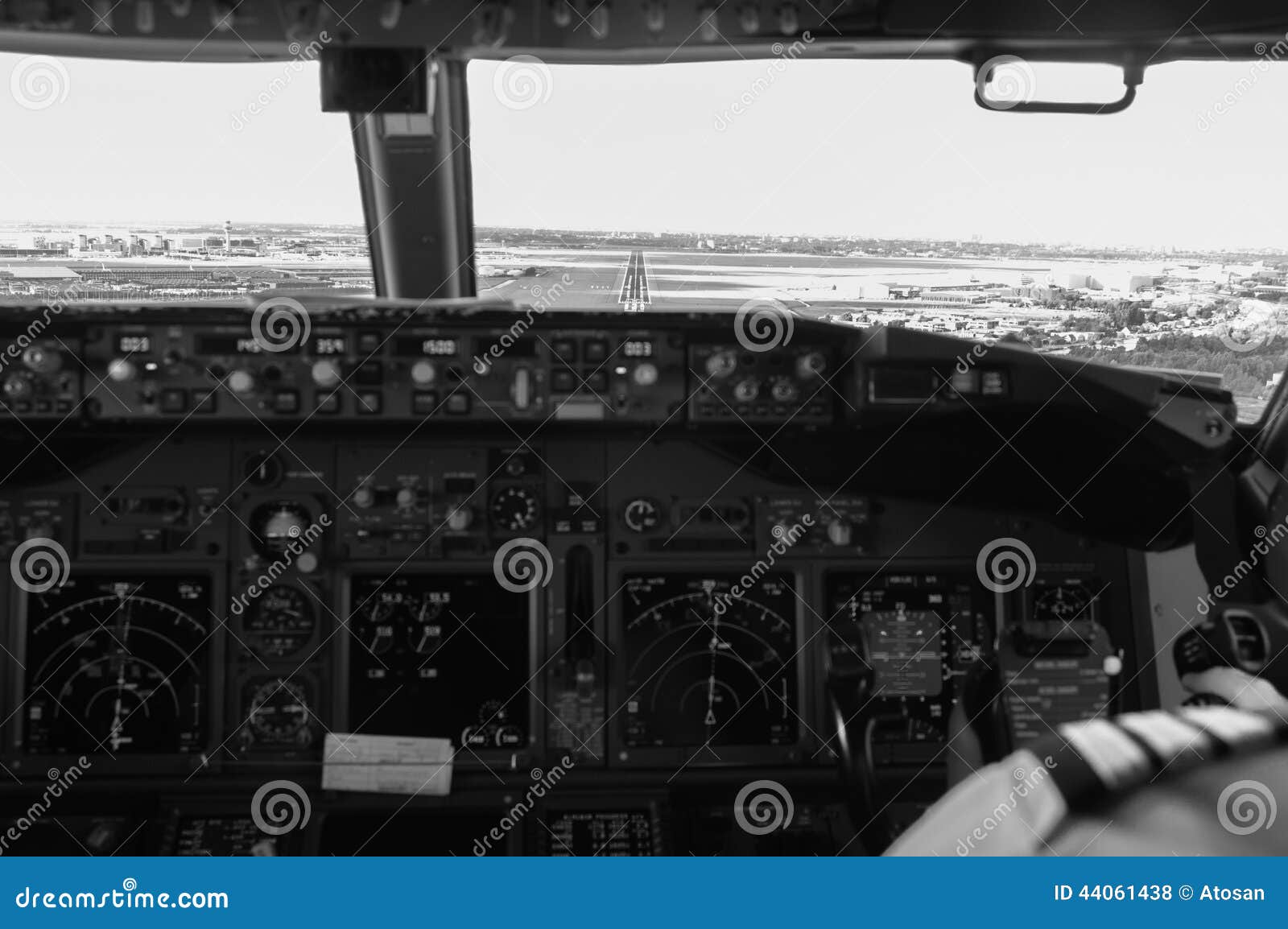 Cockpit Approach stock photo. Image of cockpit, officer - 44061438