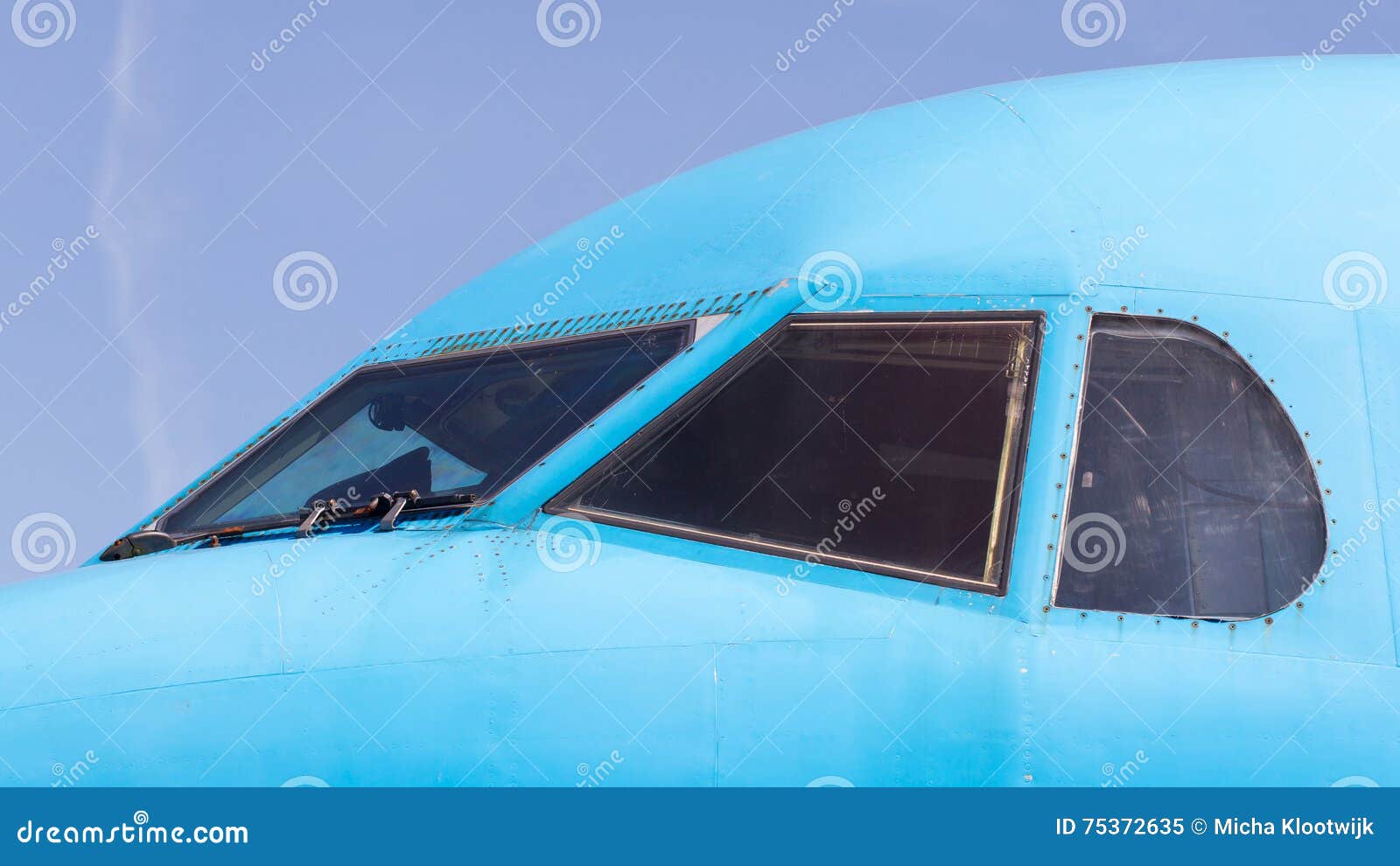 Cockpit Close Up of Jet Airplane Stock Image - Image of cockpit, plane ...