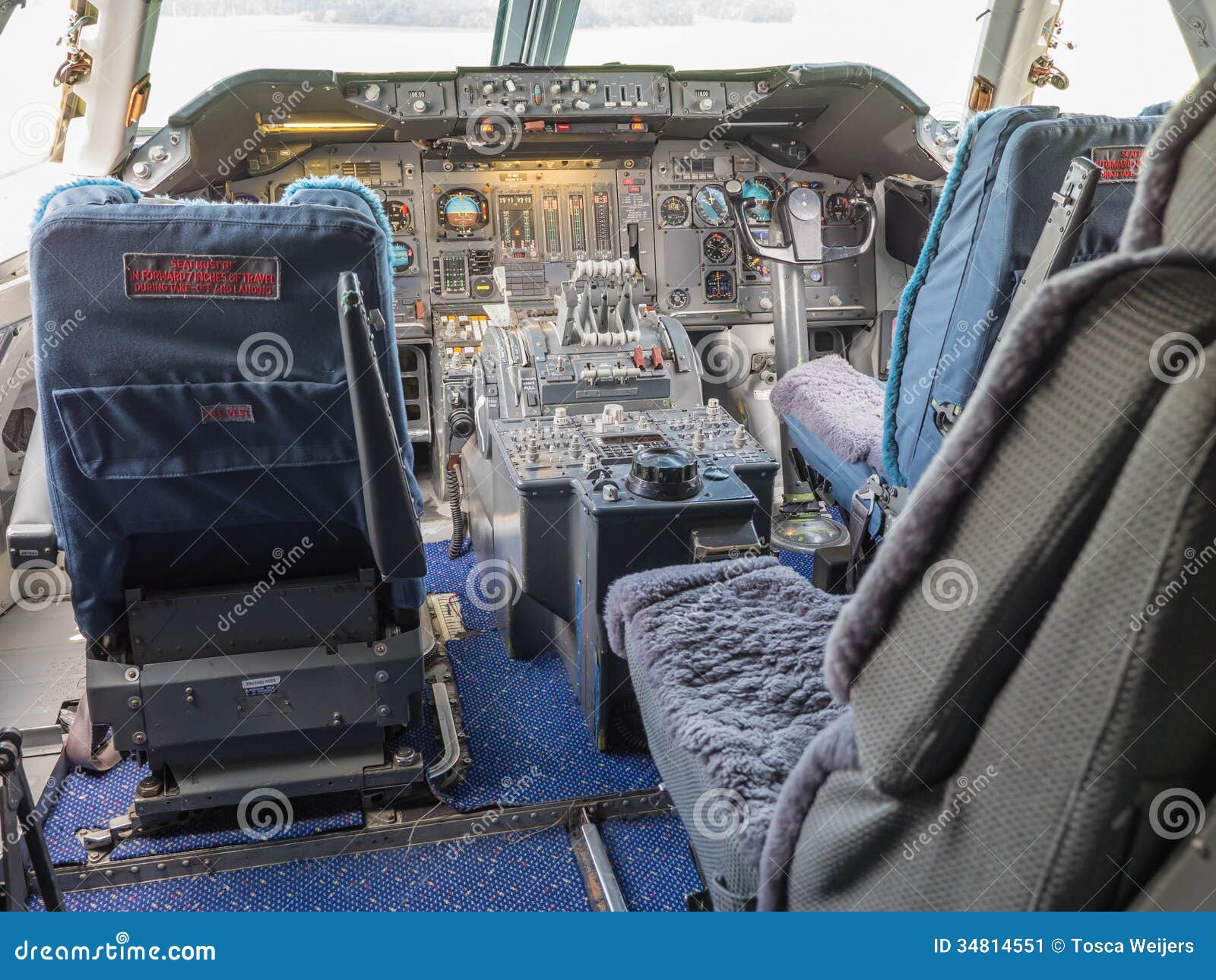 Cockpit of a jumbo jet stock image. Image of dashboard - 34814551