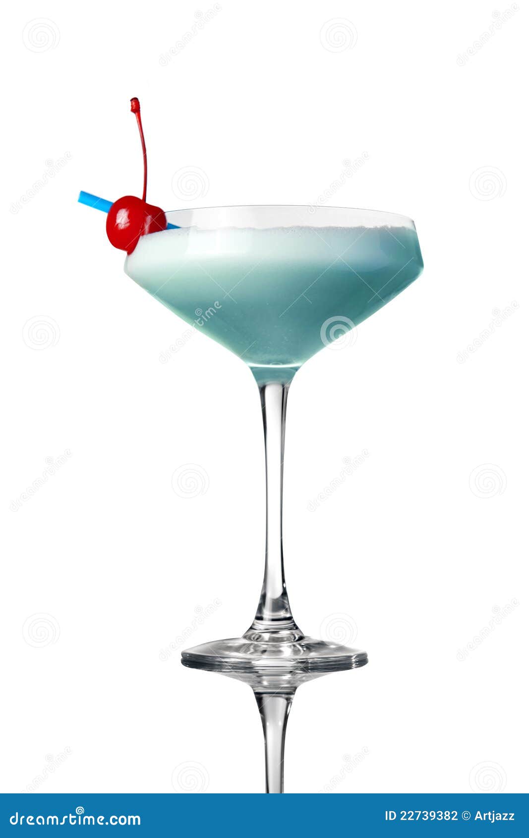 Cocktail Azul Isolado No Branco Foto de Stock - Imagem de objeto ...