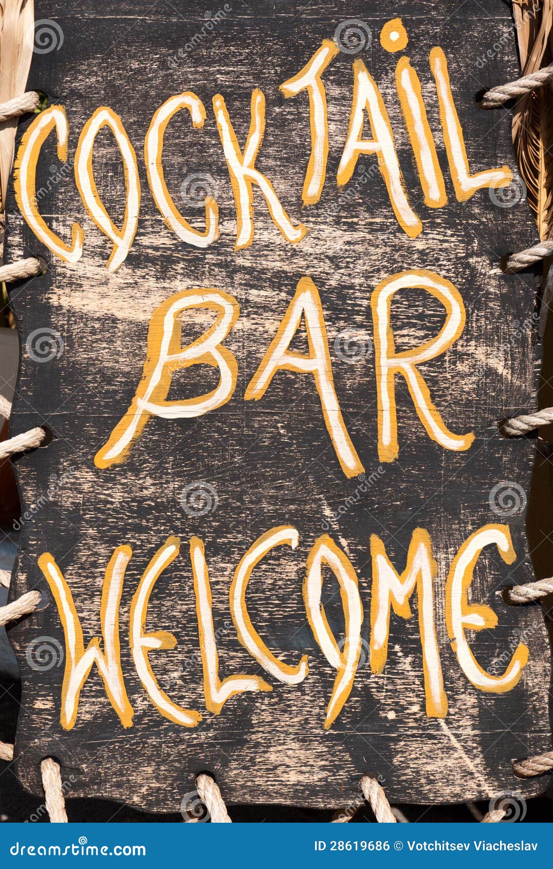 Cocktail bar welcome stock photo. Image of cocktail, cafe - 28619686