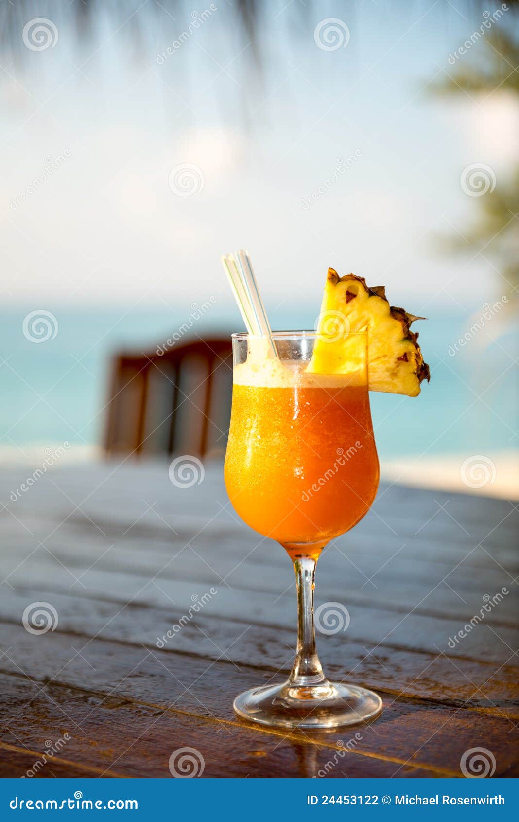 Cocktail at the beach bar stock photo. Image of sunlight - 24453122