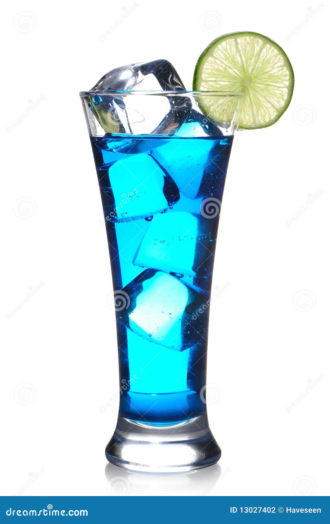 Cocktail bleu du Curaçao photo stock. Image du froid - 13027402