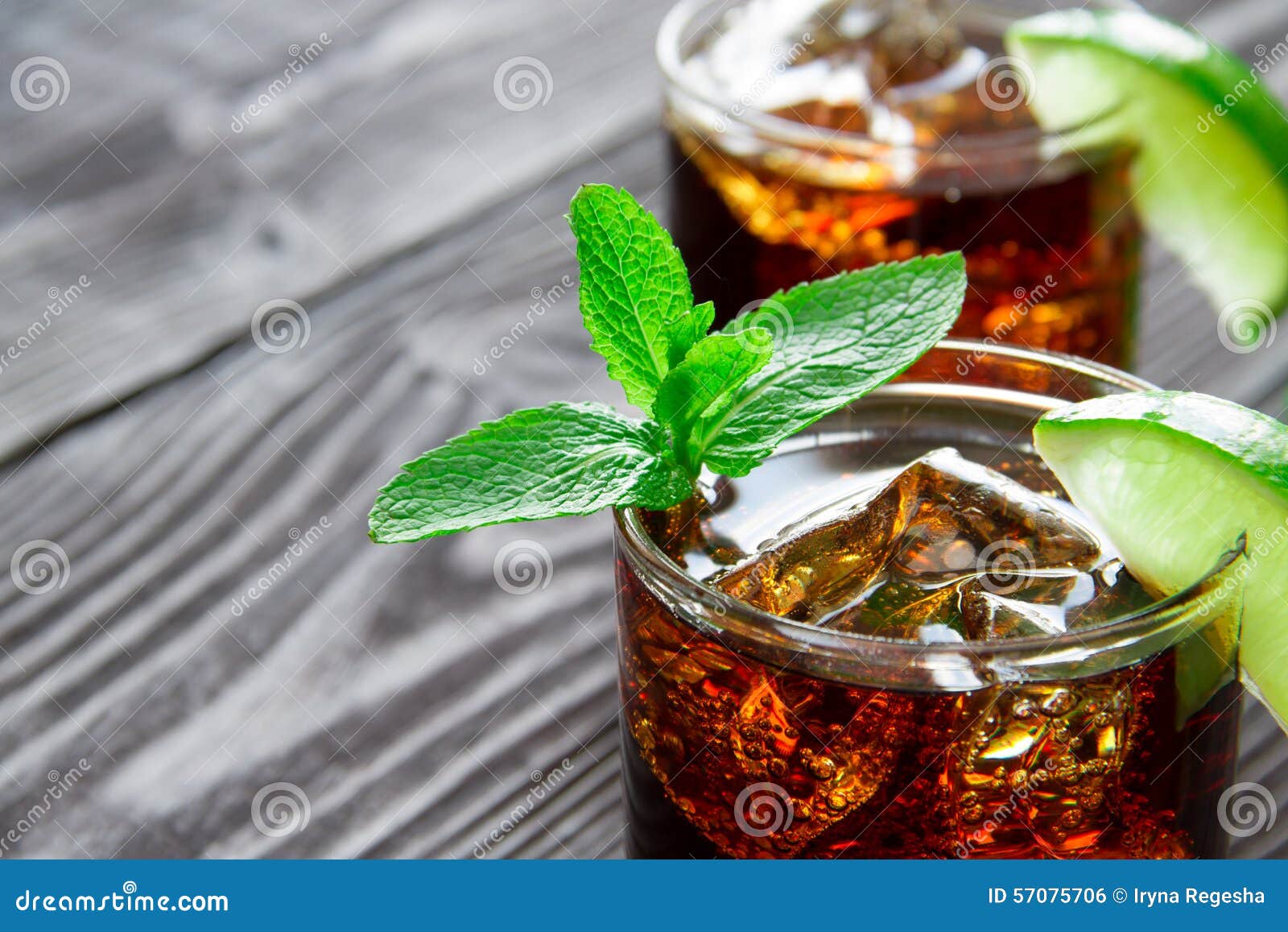2,088 Cocktail Cola Lime Mint Stock Photos - Free & Royalty-Free Stock ...