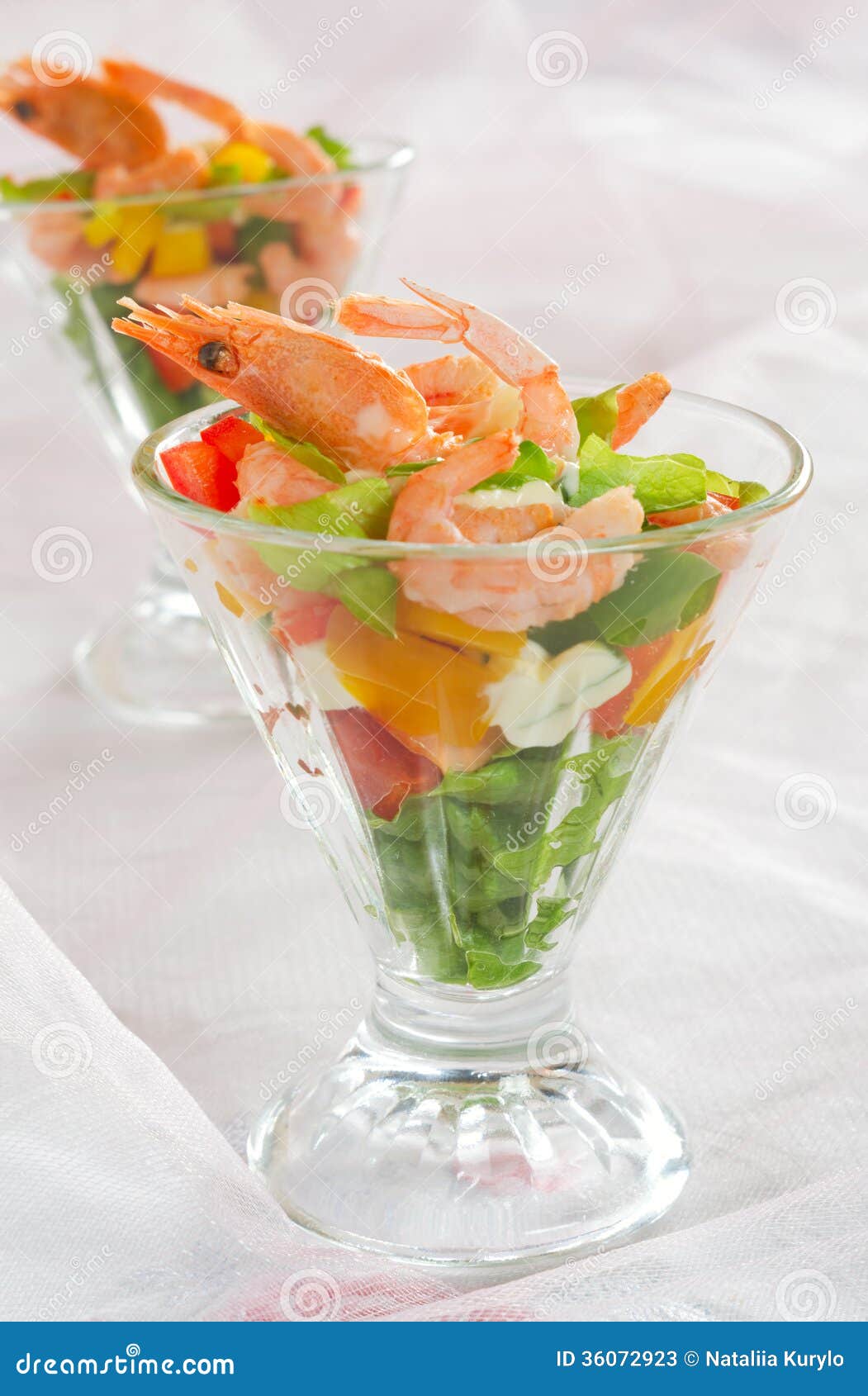 Cocktail de crevette image stock. Image of nourriture - 36072923