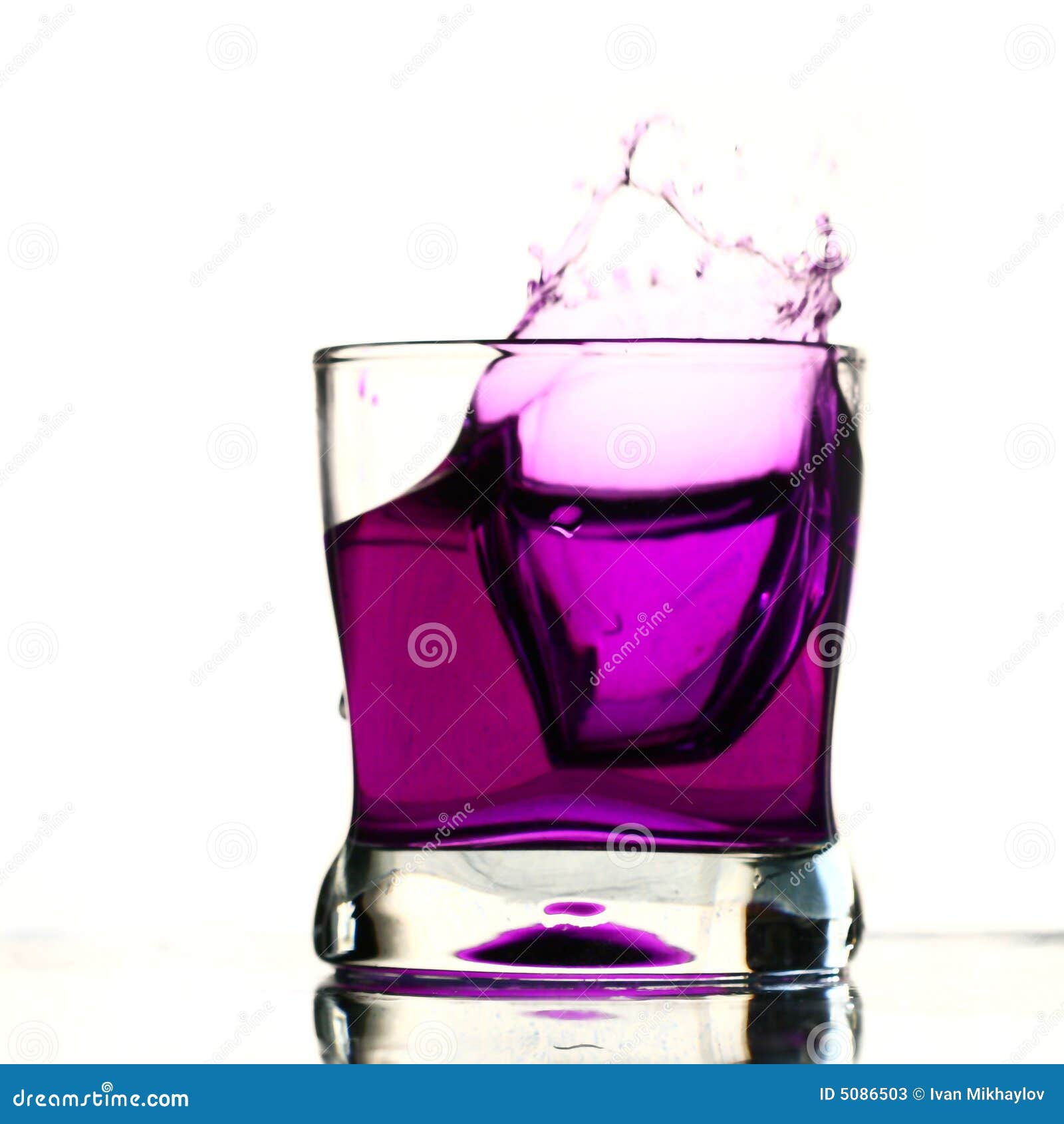 Cocktail drink splash stock image. Image of perfection - 5086503