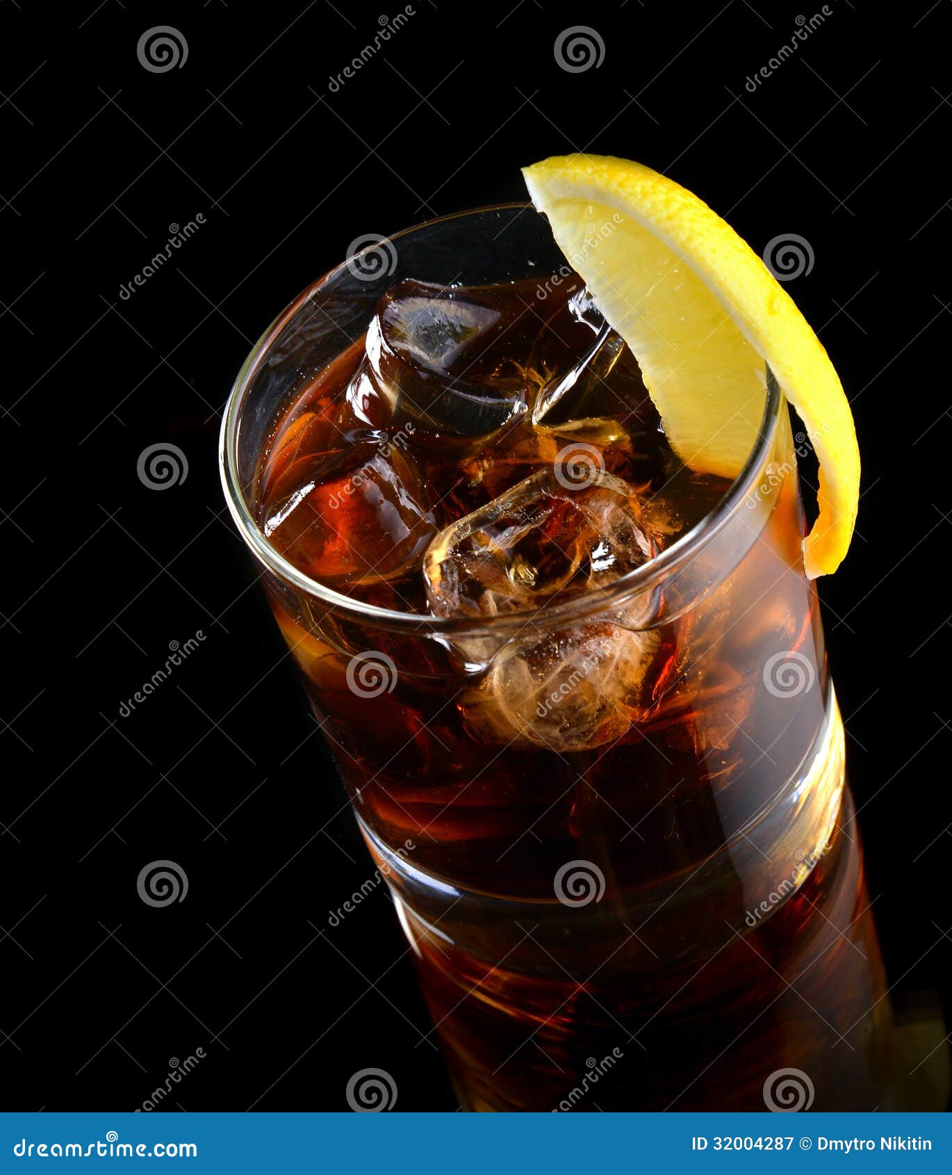 Cocktail with Ice Cola Whiskey Stock Image - Image of cold, cocktail ...
