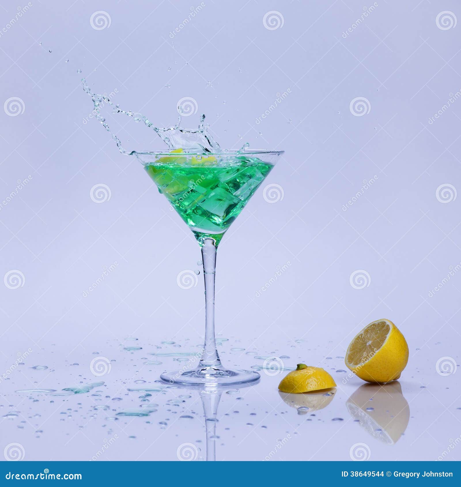 Cocktail makes a splash. stock photo. Image of cool, drink - 38649544