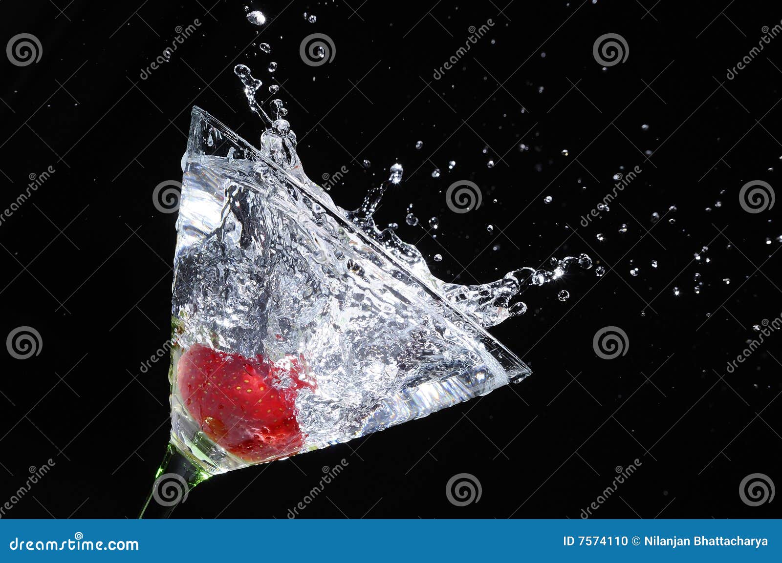 Cocktail strawberry splash stock photo. Image of alcohol - 7574110