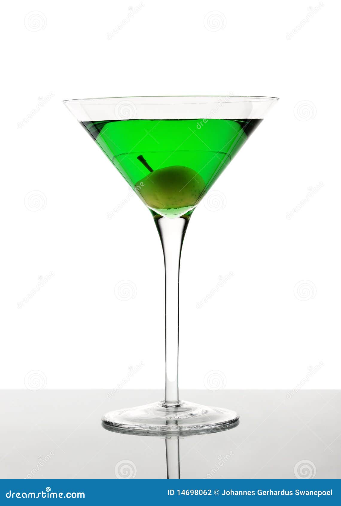 Cocktail verde fotografia stock. Immagine di acido, vista - 14698062
