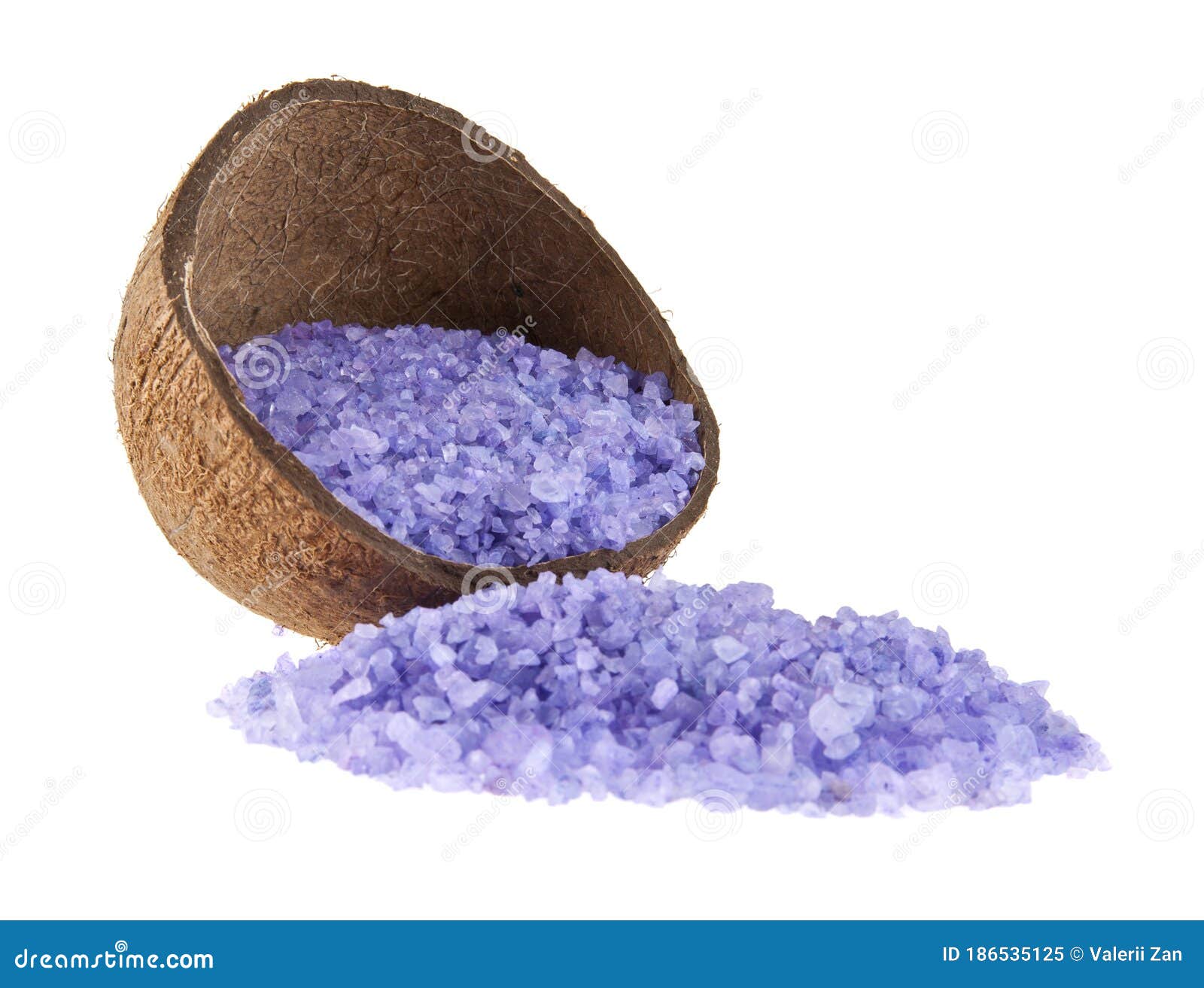 Coco E Sal Marinho Isolados Em Fundo Branco Imagem de Stock - Imagem de ...