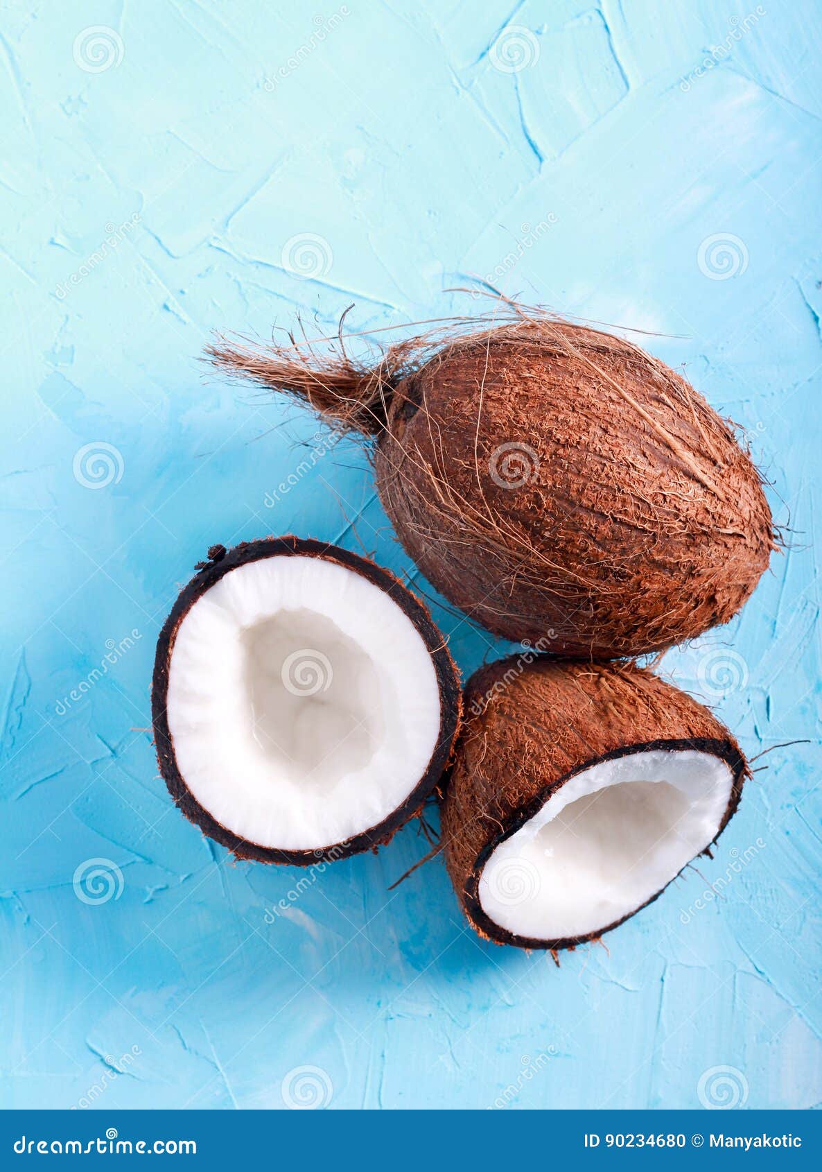 929 Coco Partido Por La Mitad Fotos - Libres de Derechos y Gratuitas de ...