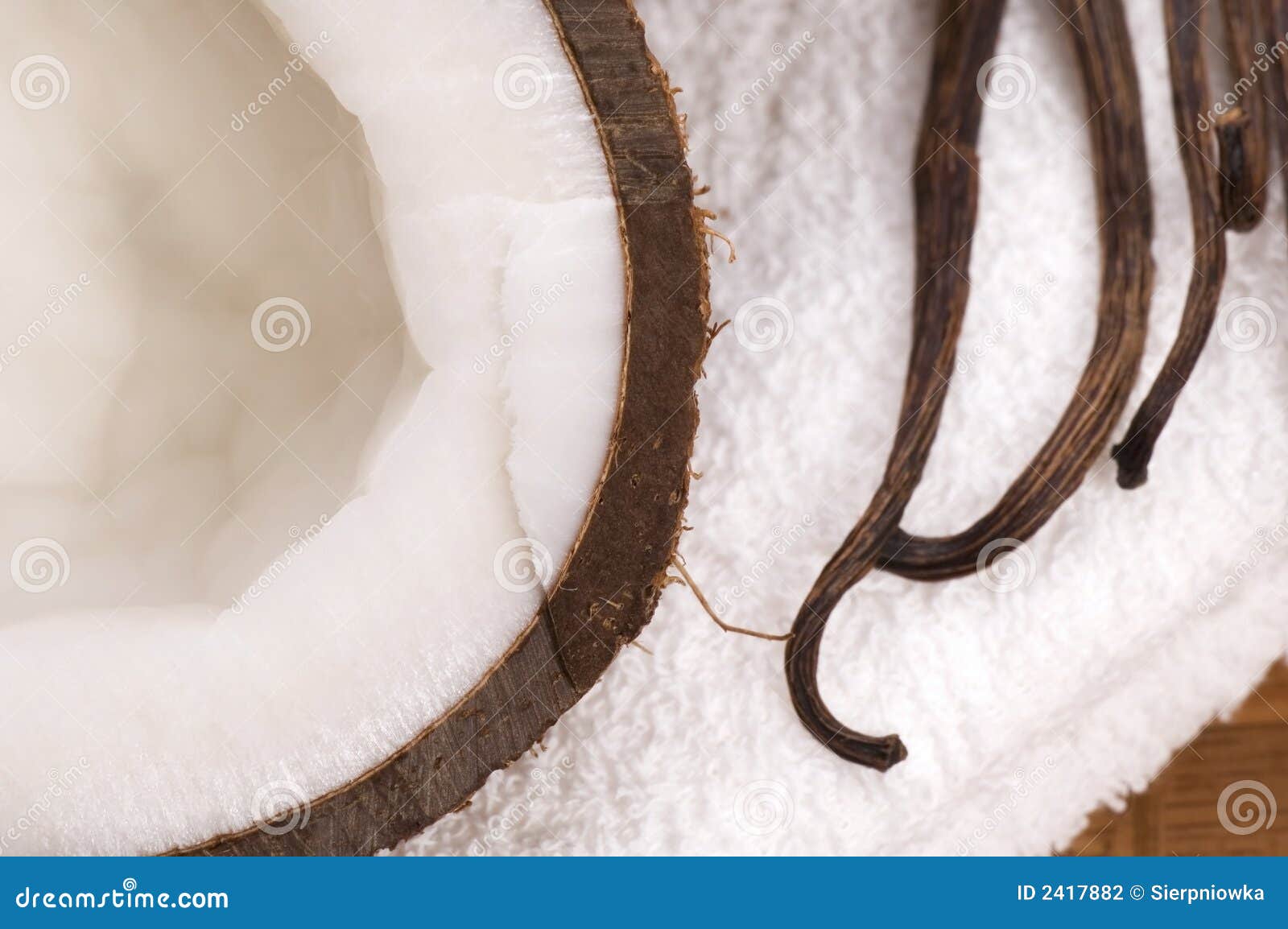 Coco And Vanilla Bath Picture. Image: 2417882