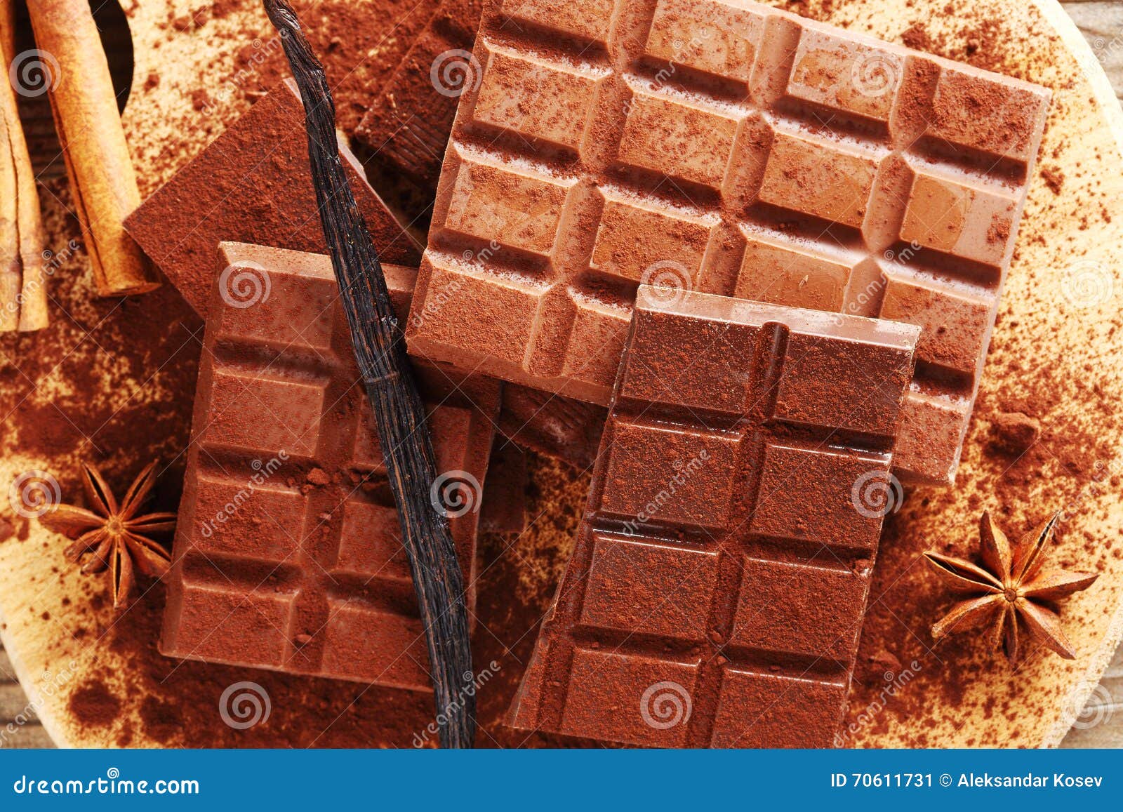 Cocoa and chocolate bar stock image. Image of dessert - 70611731