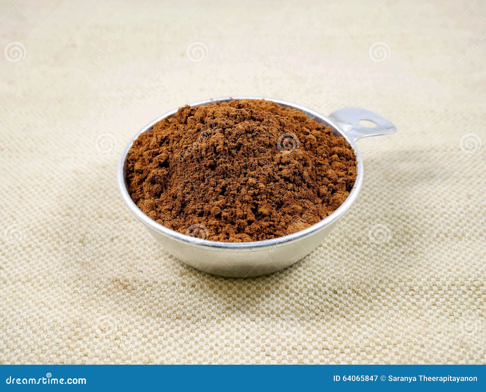 Cocoa Powder in Measuring Cup Stock Image - Image of dessert, beverage ...