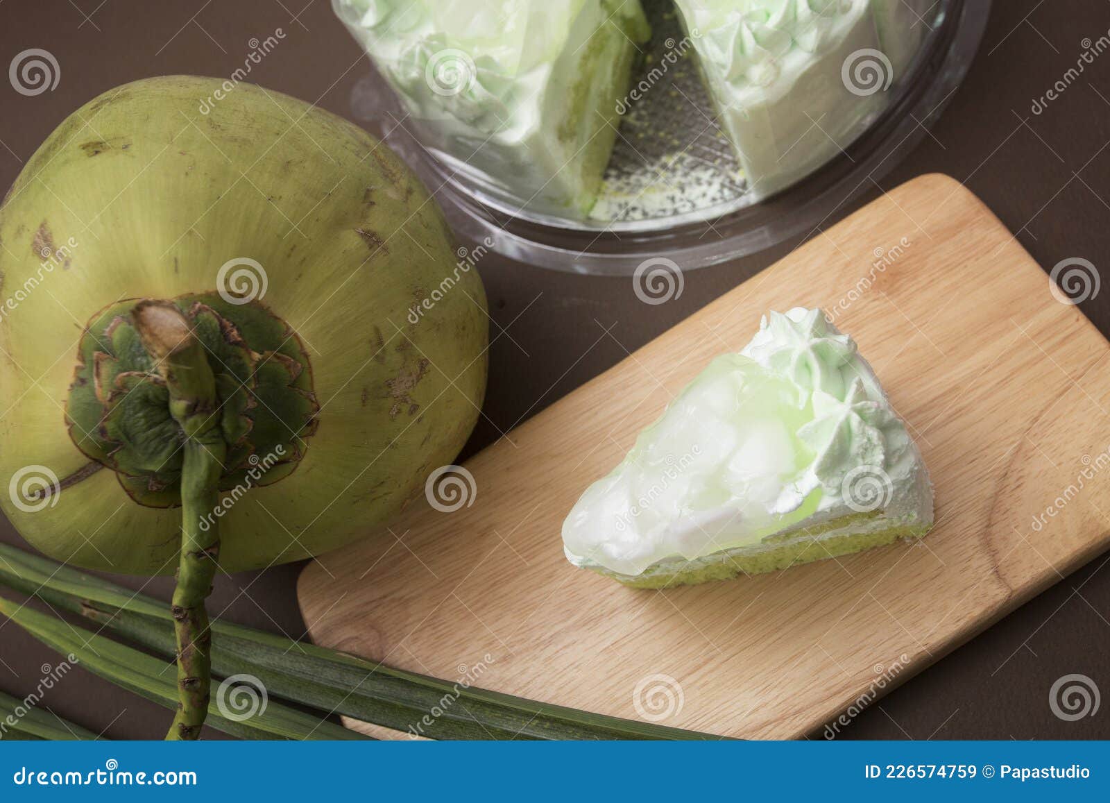 Coconut and pandan cake stock image. Image of chiffon - 226574759