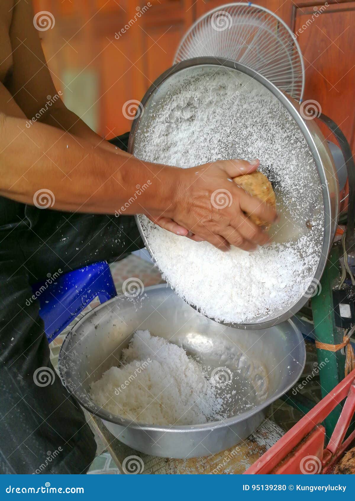 Coconut scraper machine stock photo. Image of grater - 95139280